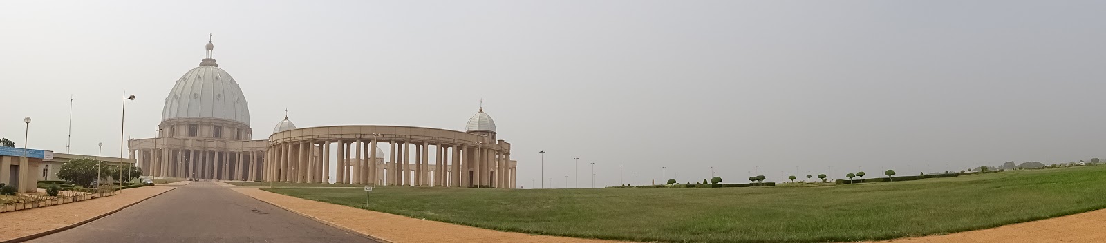 Ivory Coast - Visit the world's largest church - Sven's Travel Venues