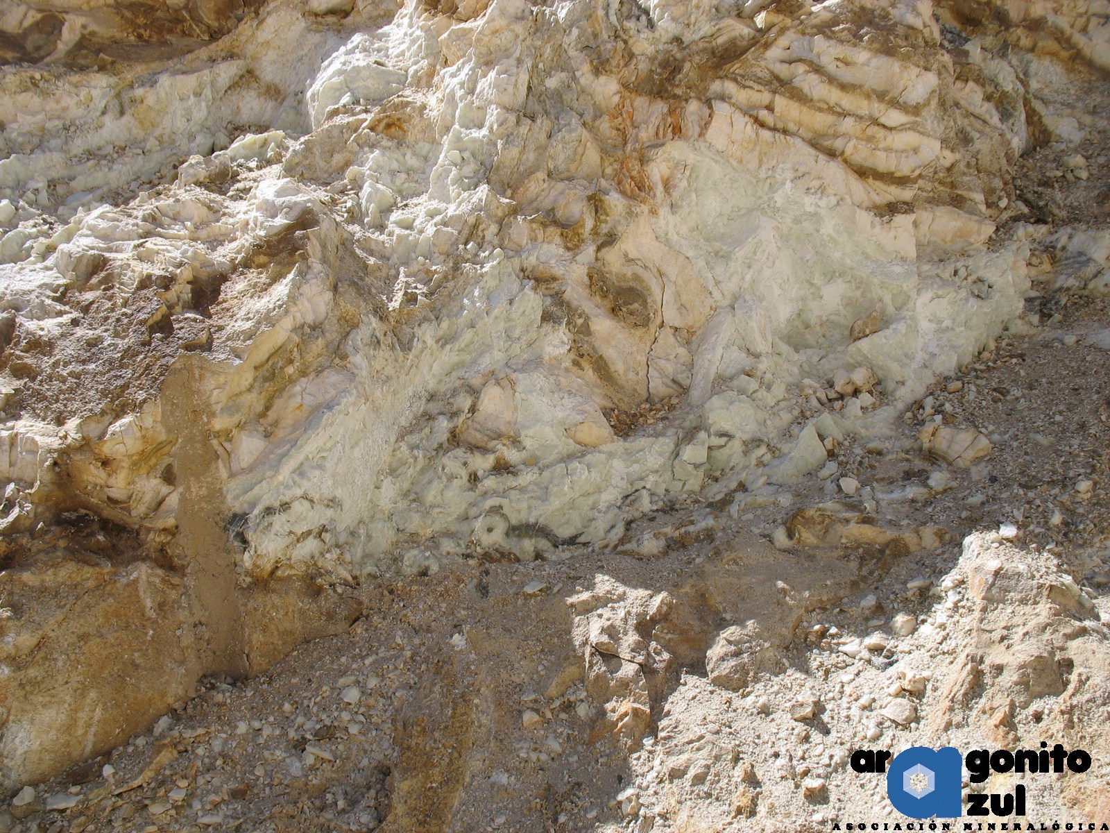 Asociación Mineralógica Aragonito Azul-Área de geología y paleontología ...