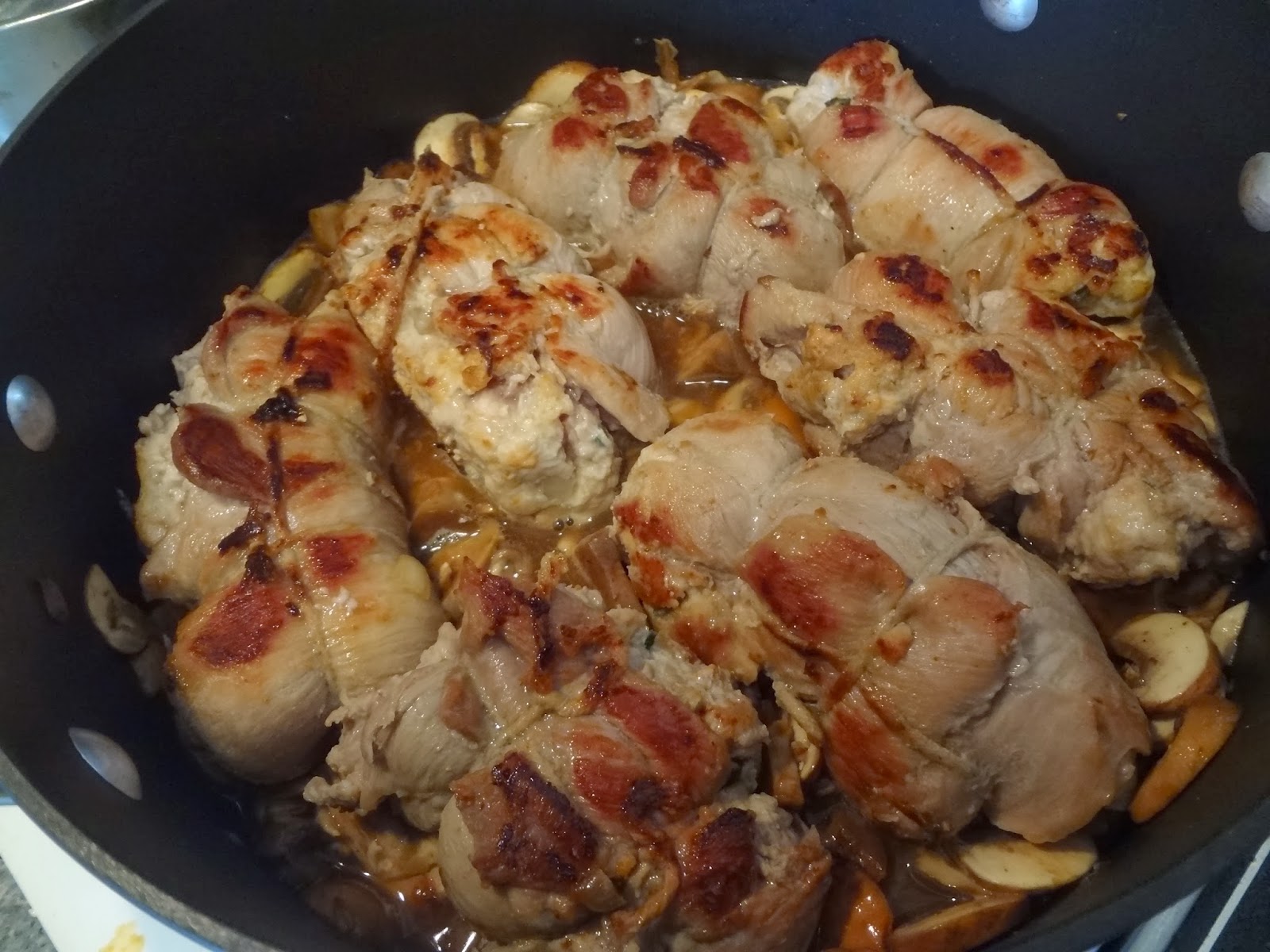 Poupette in the kitchen: Paupiettes de veau (stuffed veal cutlets)