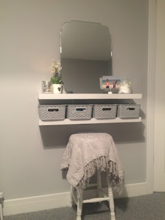 DIY Easy Dressing Table Hack