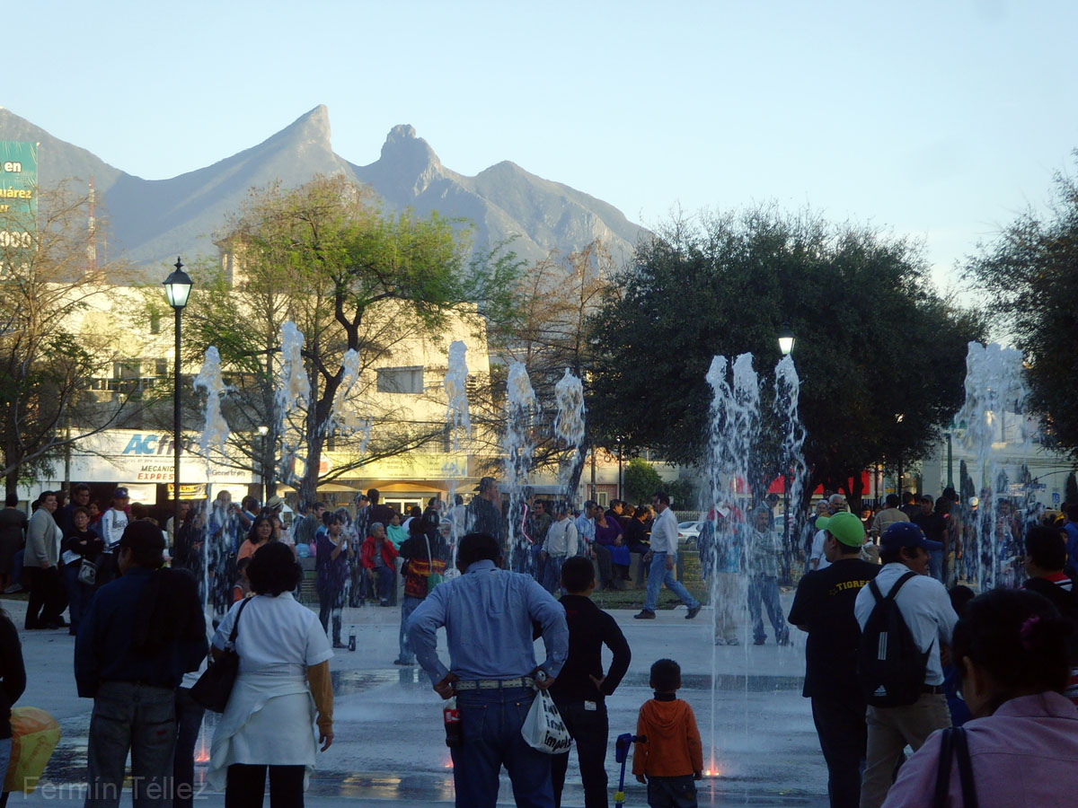 bloggalfa: Mini guía para entender a los regios ( Monterrey. N.L. )