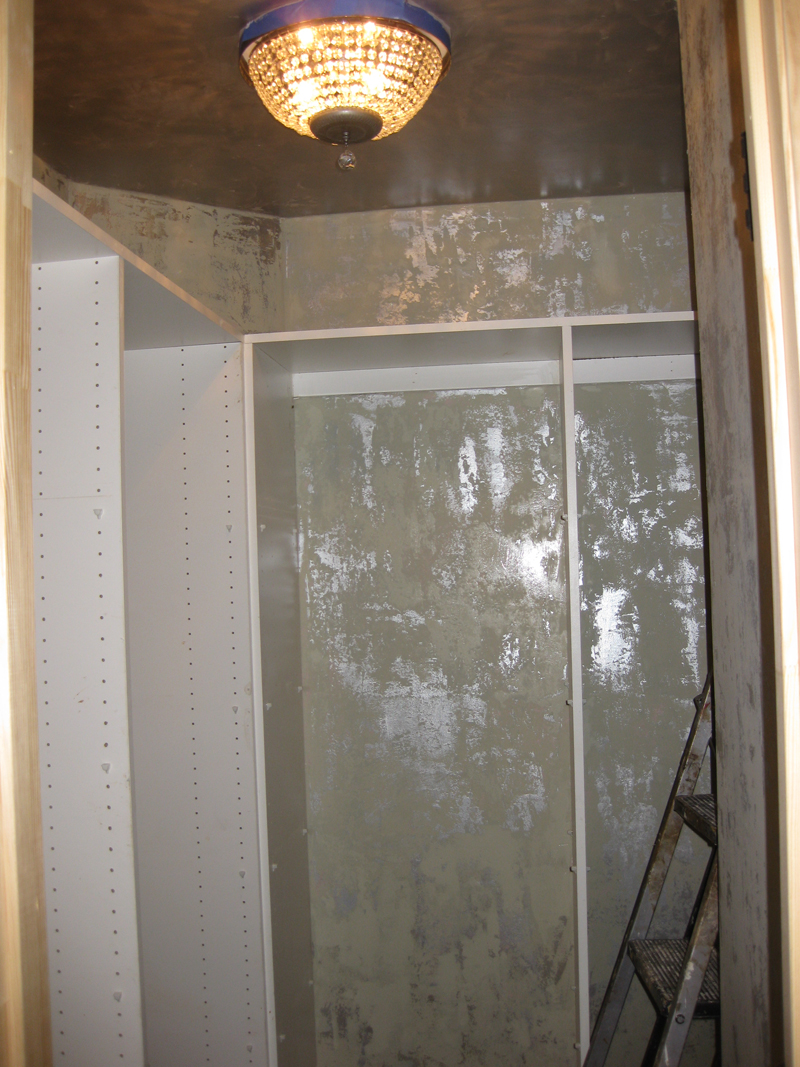 Finishing Acts: DIY: The Pantry Finish