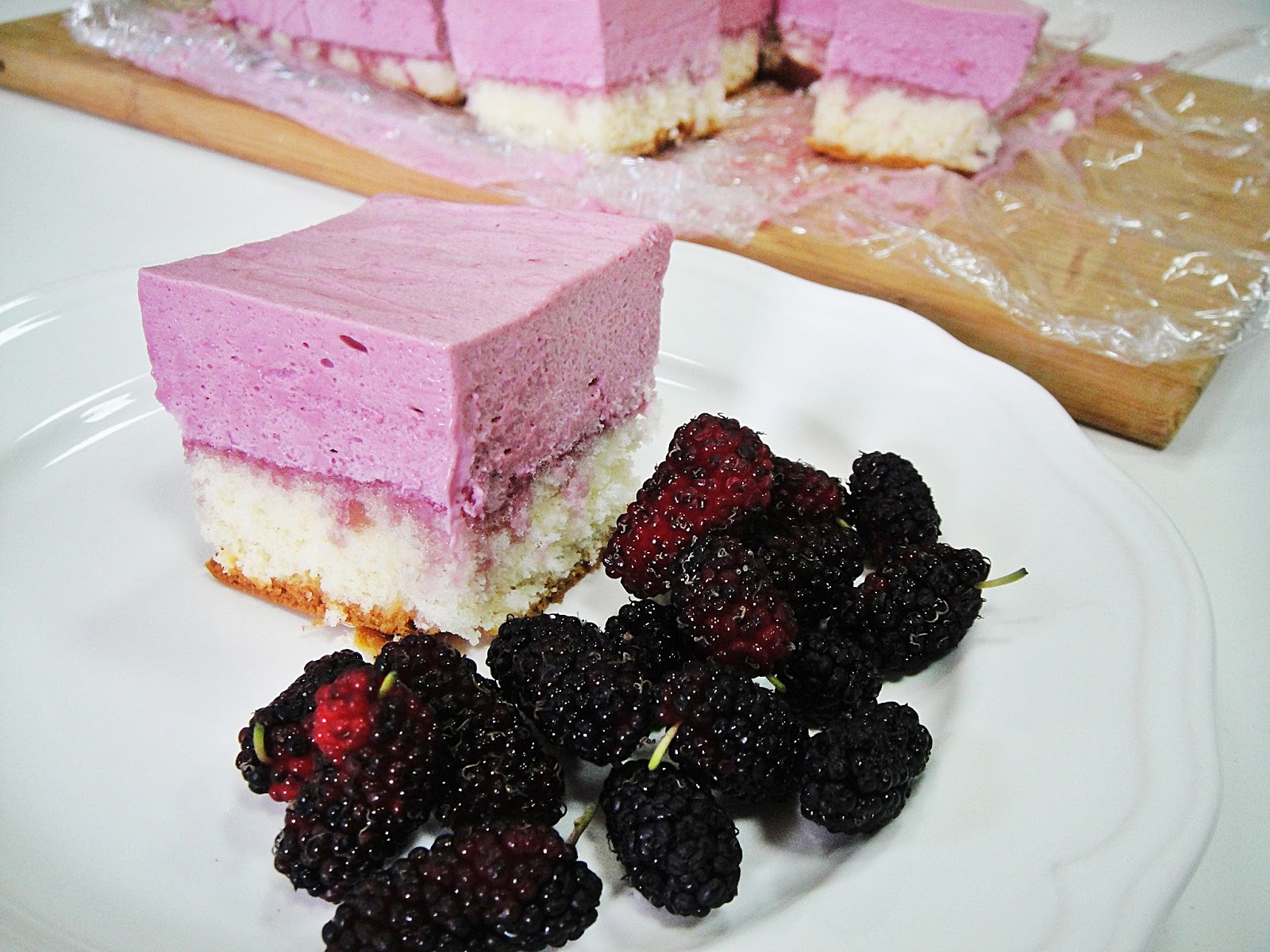 Maryam's Culinary Wonders: 1085. Mulberry Mousse Cake