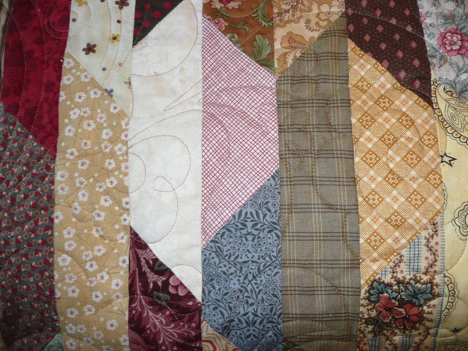Acorn Ridge Quilting: Lisa's Paisley Quilt