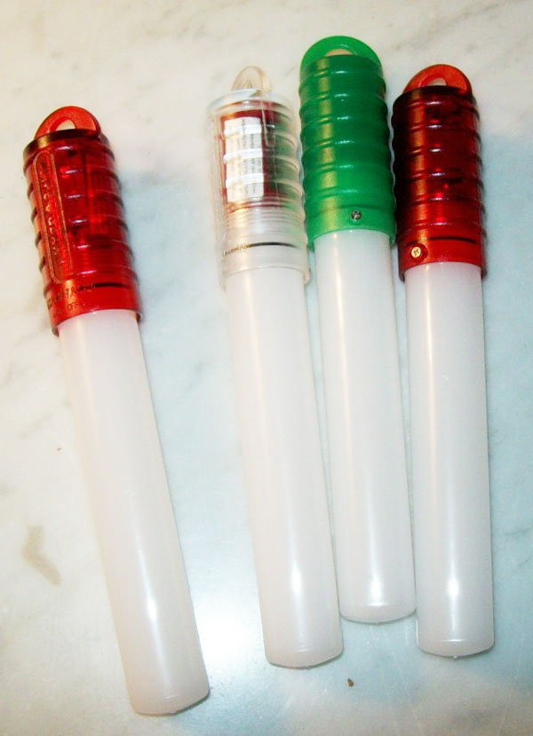 Just Flashlights: Review: Lifegear Safety Sticks