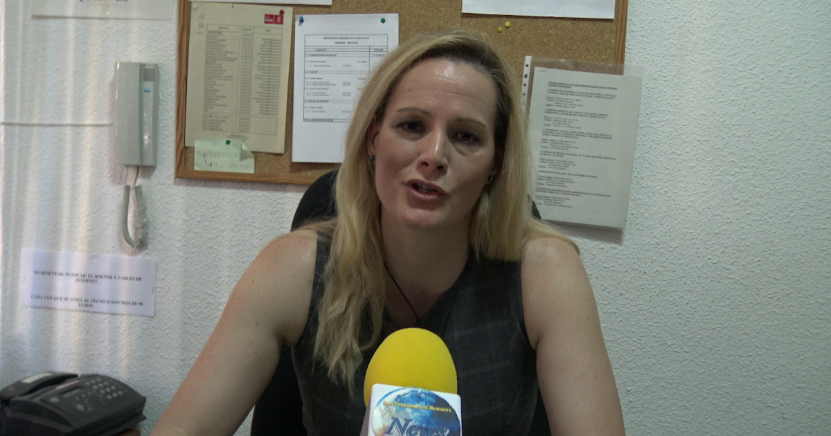 Zaida Cantera, diputada por el Partido Socialista Obrero Español ...