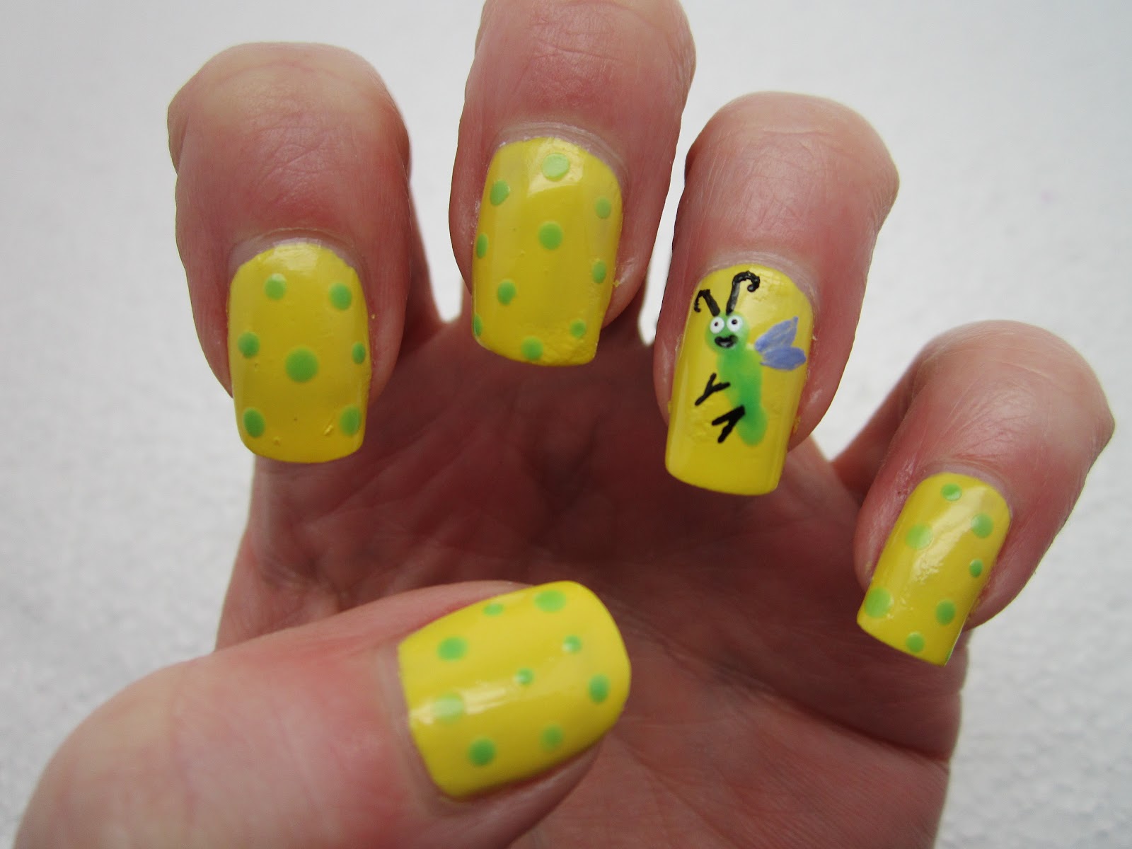 Creative Nail Design by Sue: Spring Challenge-Bugs.....Lightning
