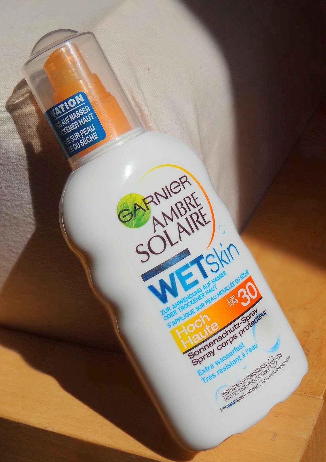 Life Is Full Of Surprises: Garnier Ambre Solaire "WET SKIN" Sunscreen-spray