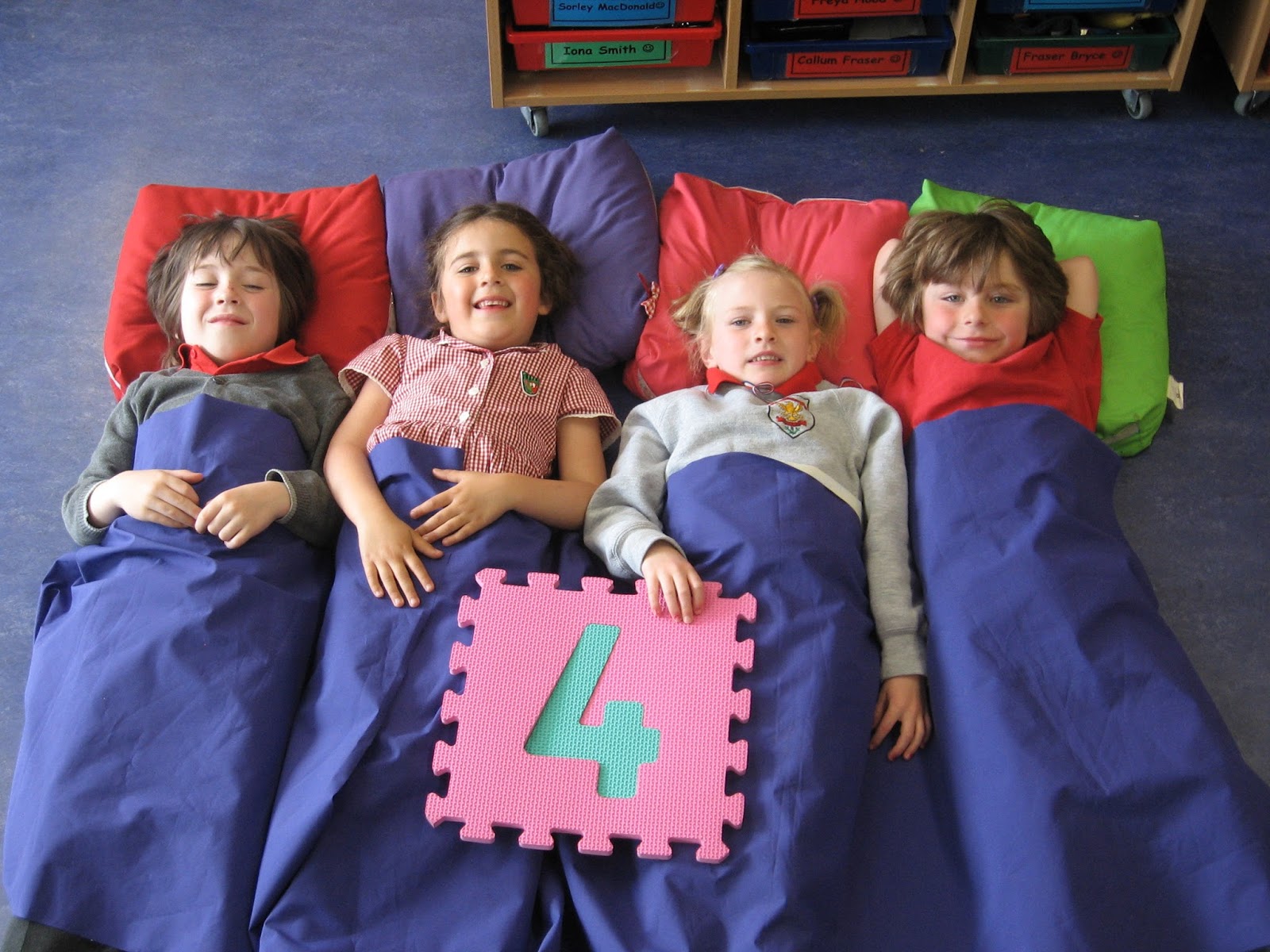 Let's be Artists in Mathematics: TEN IN THE BED by P1
