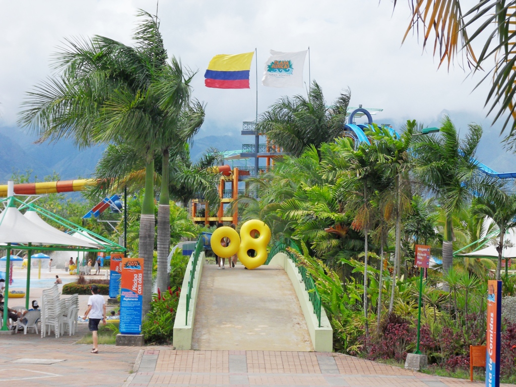 Neiva Huila Colombia: PLAYA JUNCAL