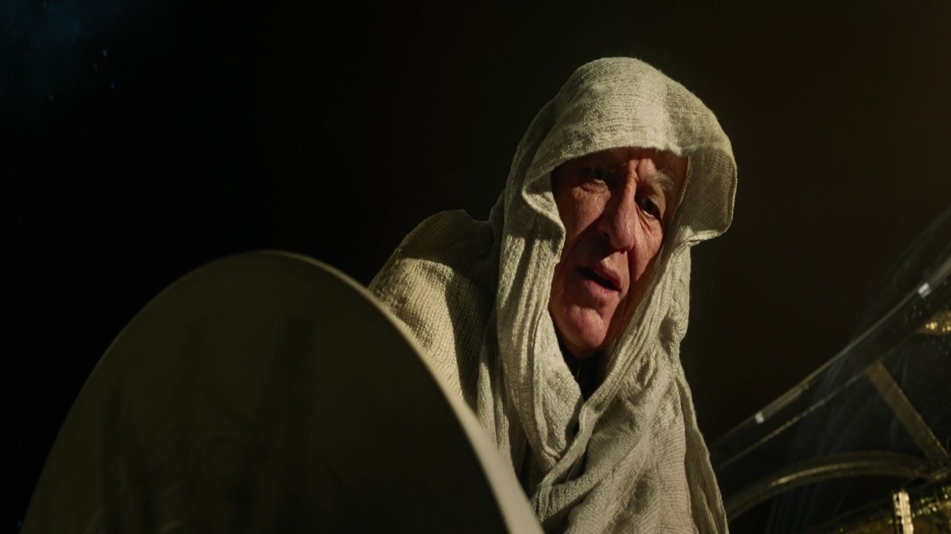 Cool movie screenshots: Geoffrey Rush as Ra in Gods of Egypt 2016