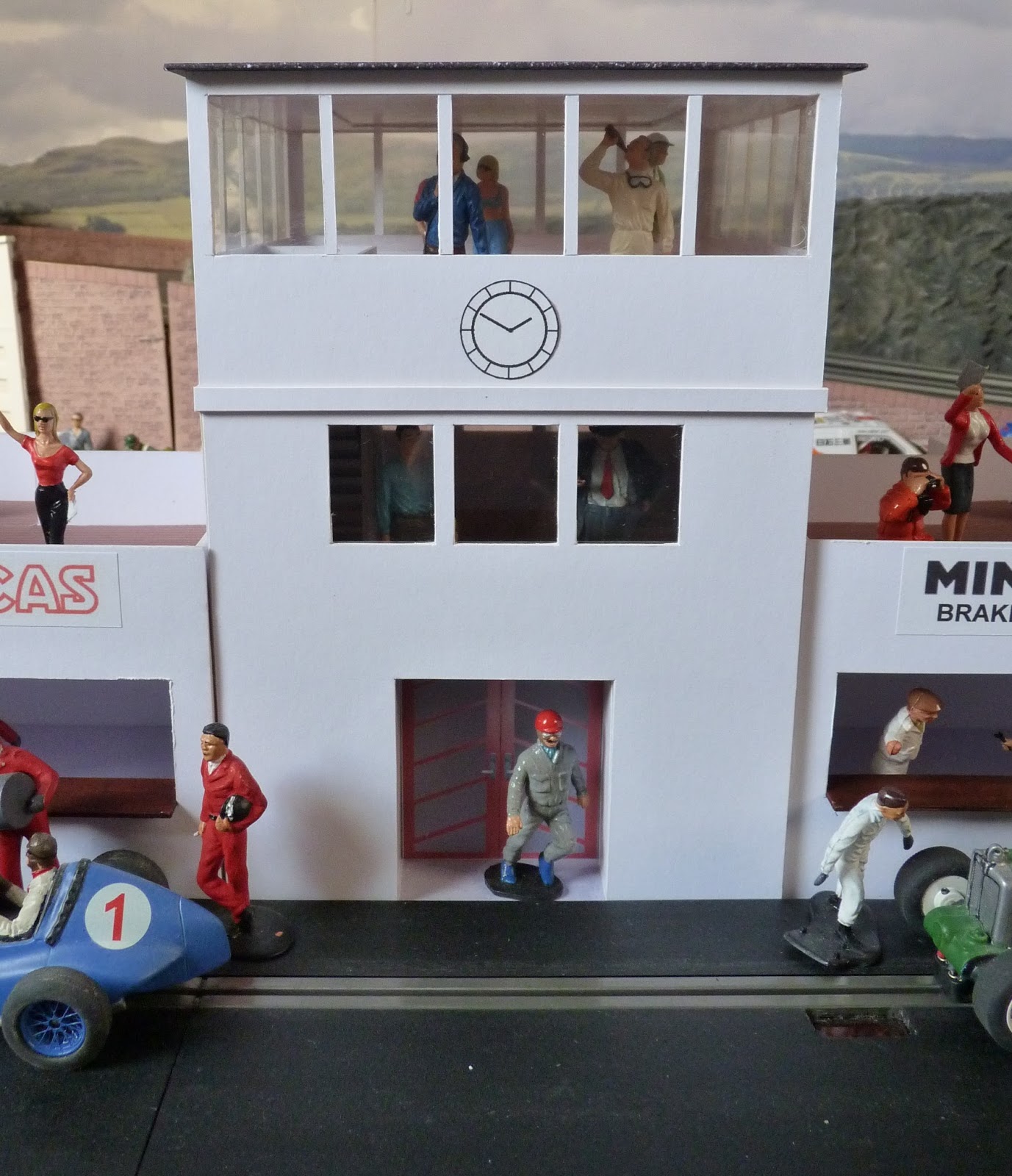 My Scalextric: Brooklands-inspired pit buildings and control tower