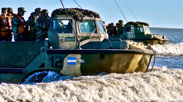 FDRA - Malvinas: Transporte anfibio: LARC-60 / LARC-LX / BARC (USA)