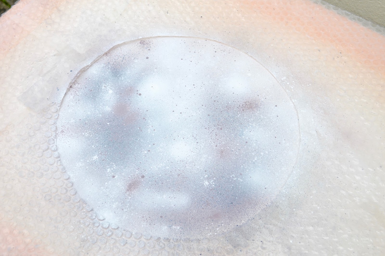 Pinty Plus Aqua Spray Paints | Moon Art | The Things She Makes