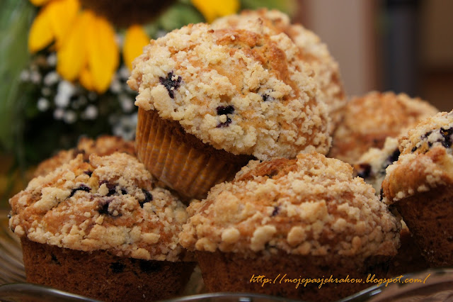 moje pasje: Muffinki jagodowe z kruszonką