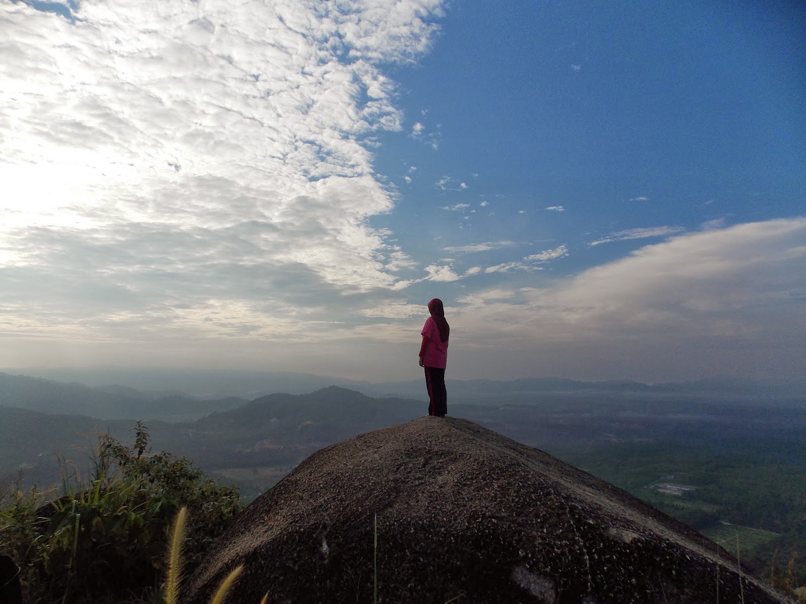 Memori Hiking di Bukit Broga - GURU KAUNSELING NURHAIZA CHE MAT