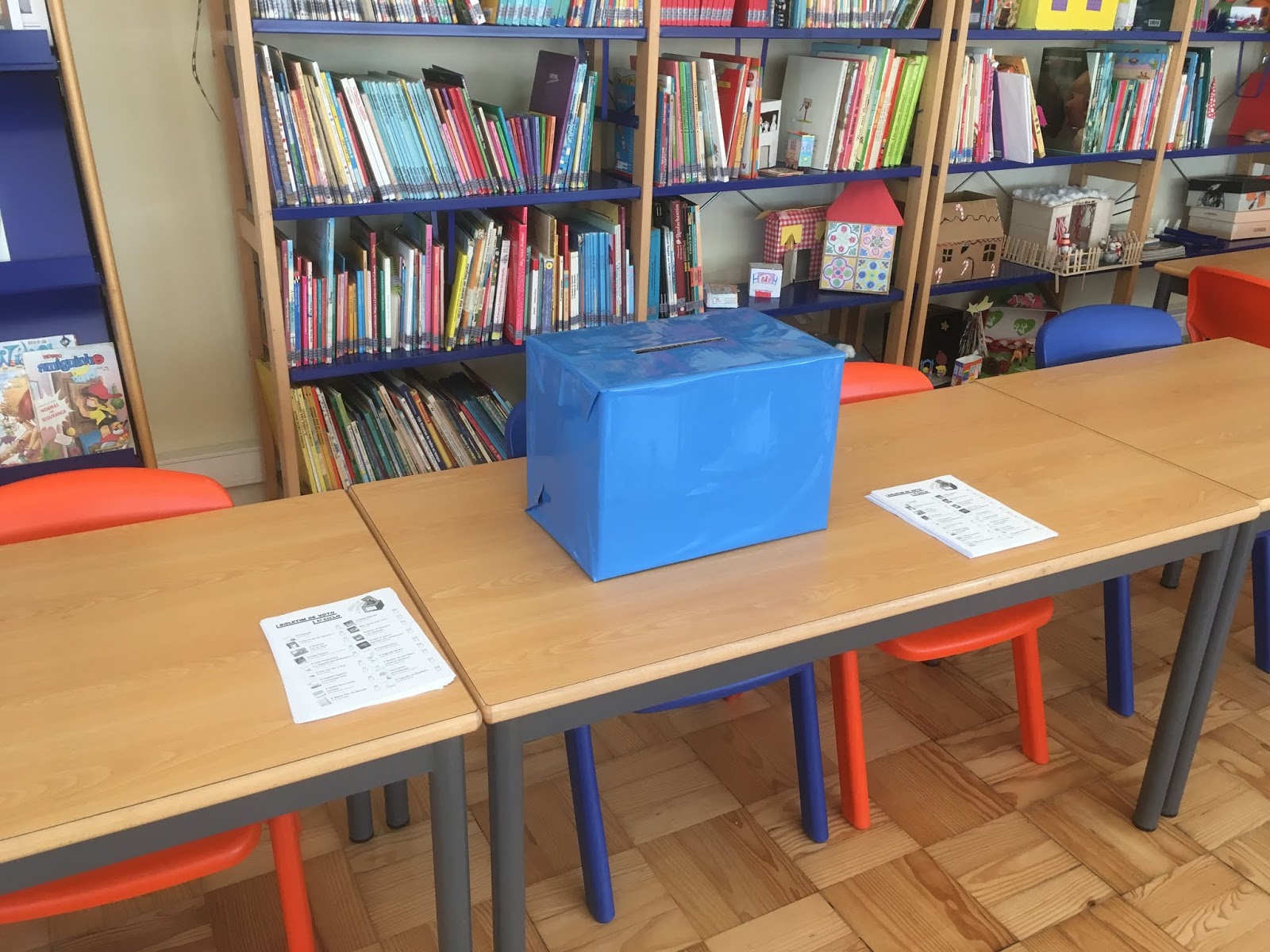Escola Constituição Porto: Miúdos a votos - Eleição dos "livros + fixes