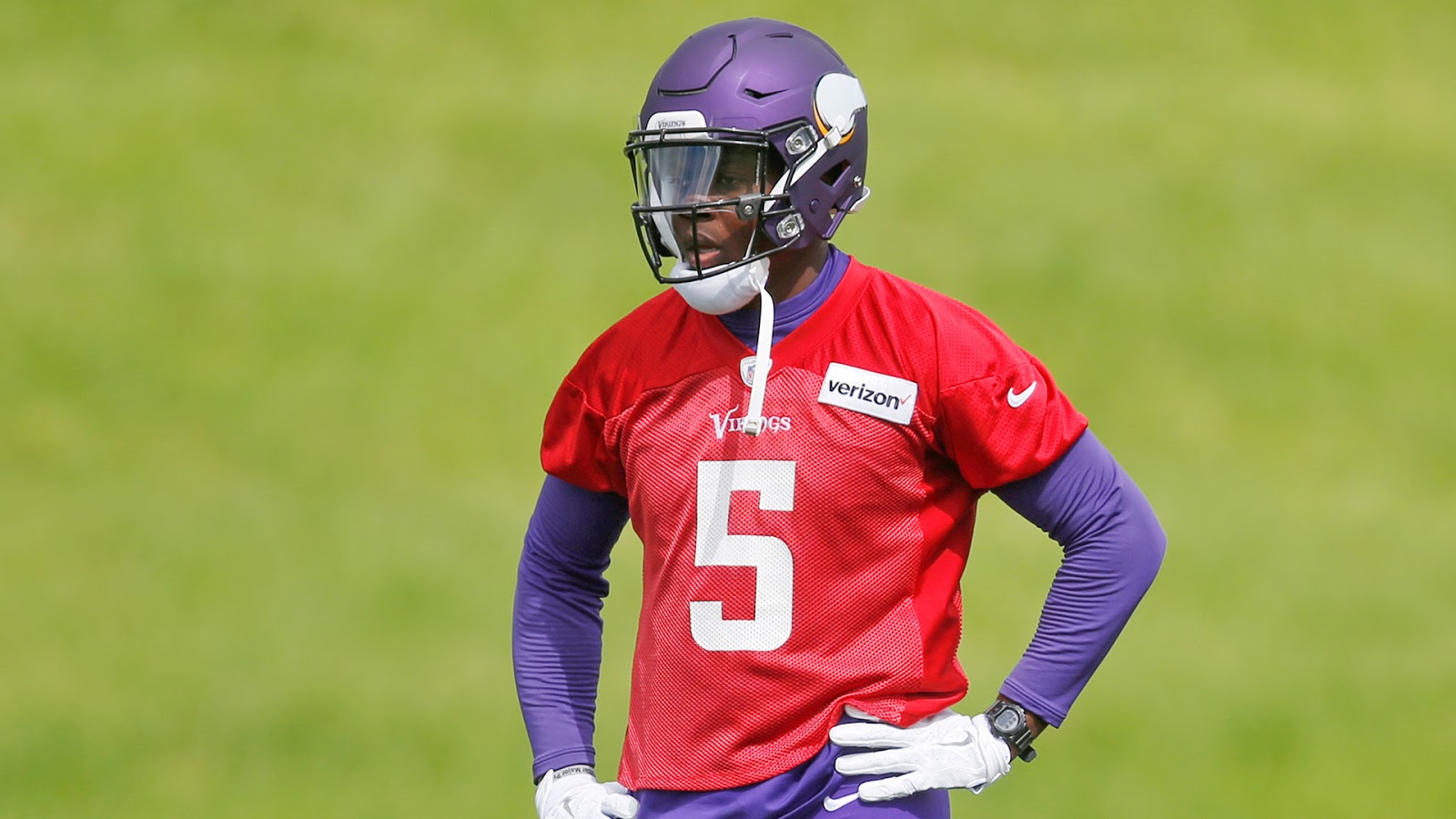 NFL Vikings Player Teddy Bridgewater's leg snapped, made fellow rough ...