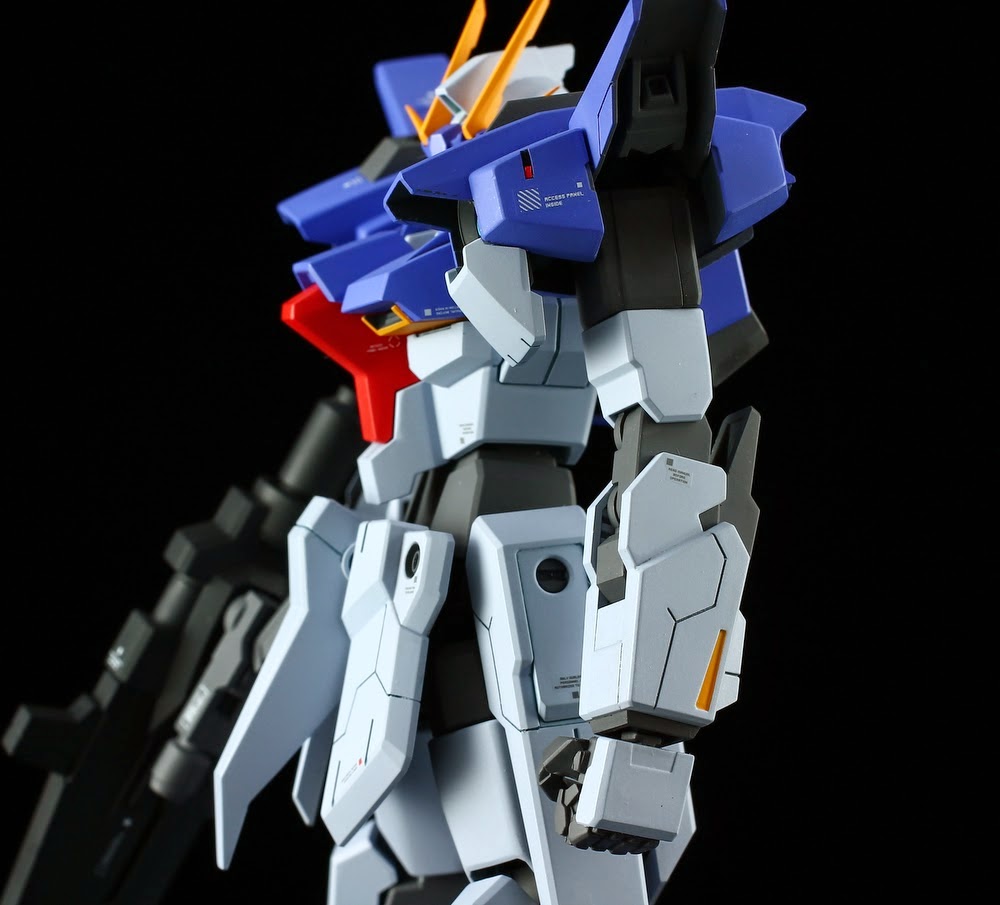 Gundam Family: HG 1/144 Lightning Gundam + Back Weapon System Custom Build