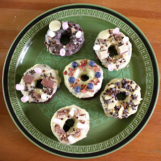 Green Gourmet Giraffe: Chocolate overnight baked sourdough doughnuts