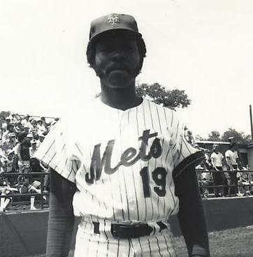 Mid Seventies Mets Pitcxher: Tom Hall (1975-1976)