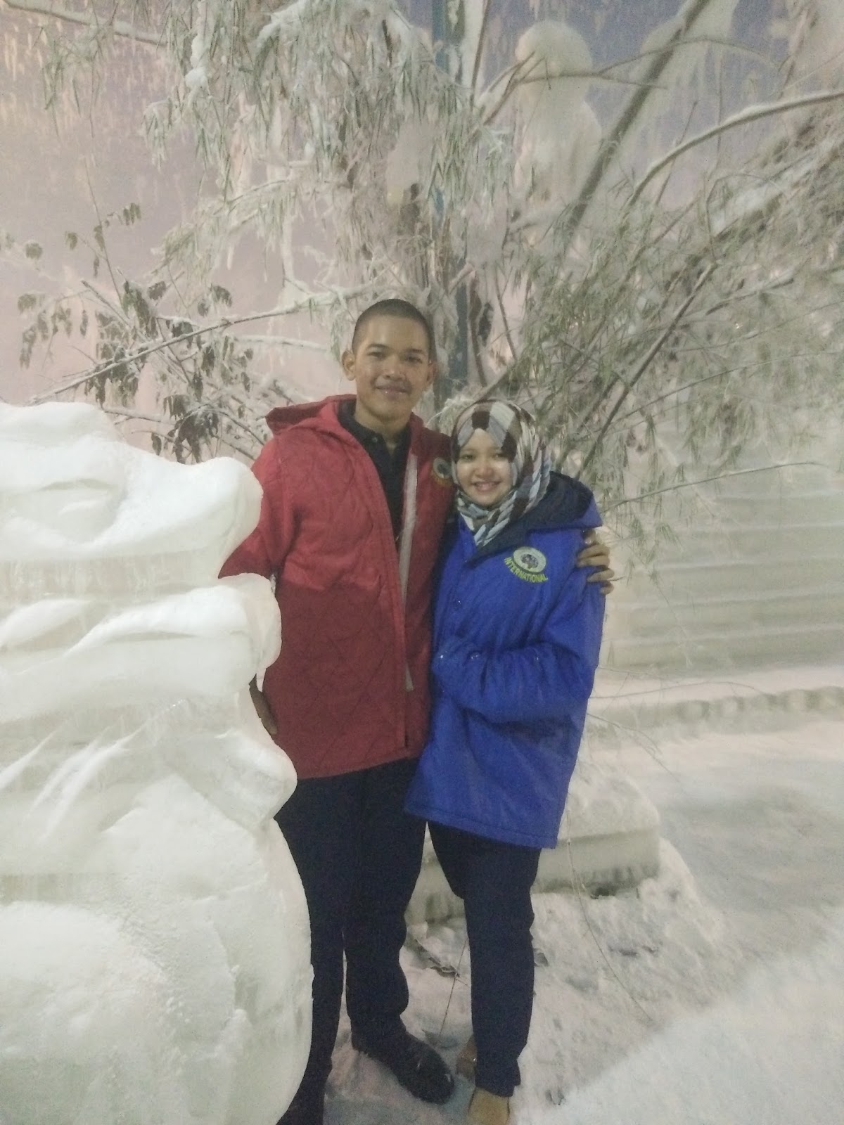 Ayu Sulisti's Page: Snow World, Revo Town ( Bekasi Square )