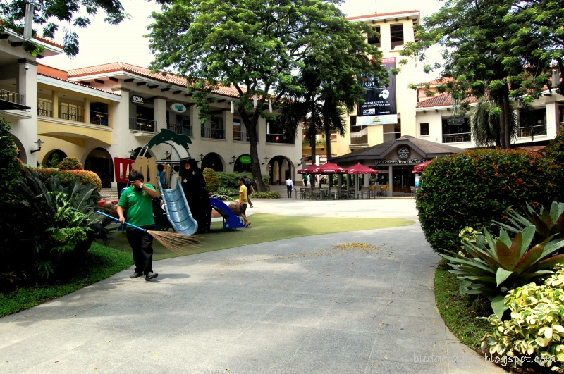 Budget Dates: Food: Banapple