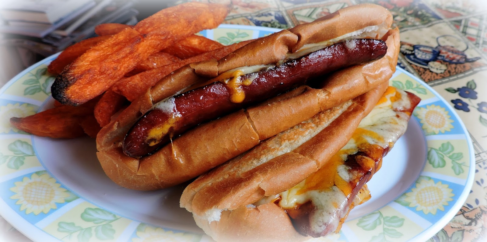 The English Kitchen: Grilled Cheese Dogs