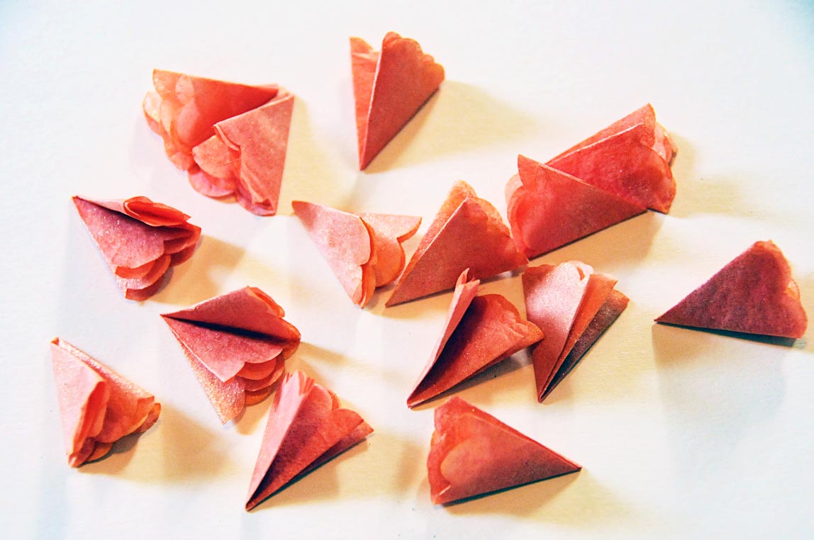 What A Beautiful Mess: Ruffle Flower Tutorial