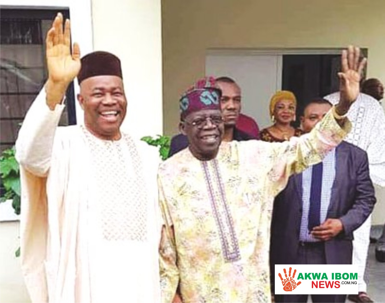 Akpabio Meets Tinubu At Home, Finalises Defection To APC - AKNEWS
