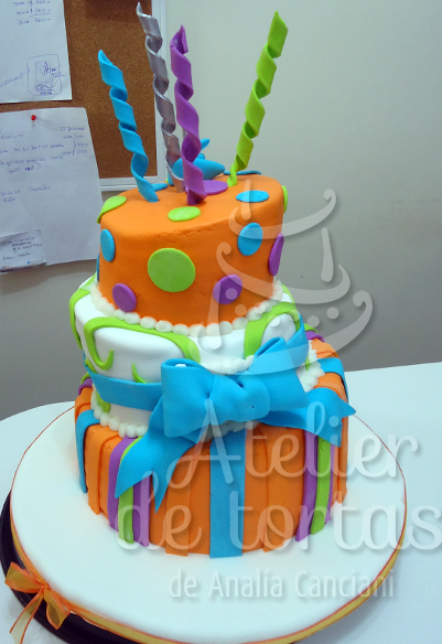 Atelier De Tortas: TORTA DE CUMPLEAÑOS INFANTILES DIVERTIDAS Y ORIGINALES