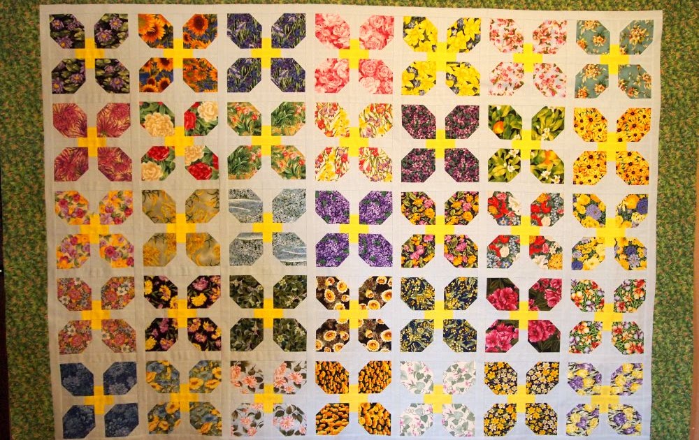 52 Quilts in 52 Weeks: 2012 #12 - Flower Patch
