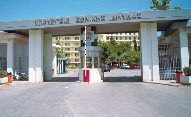 ΝΕΑ ΕΠΟΧΗ: ΑΠΛΗΡΩΤΟΙ ΕΡΓΑΖΟΜΕΝΟΙ ΝΑΥΠΗΓΕΙΩΝ ΜΠΗΚΑΝΕ ΣΤΟ ΥΠΟΥΡΓΕΙΟ ...