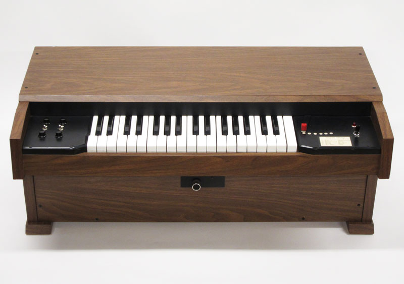 MATRIXSYNTH: Chamberlin M-1 keyboard