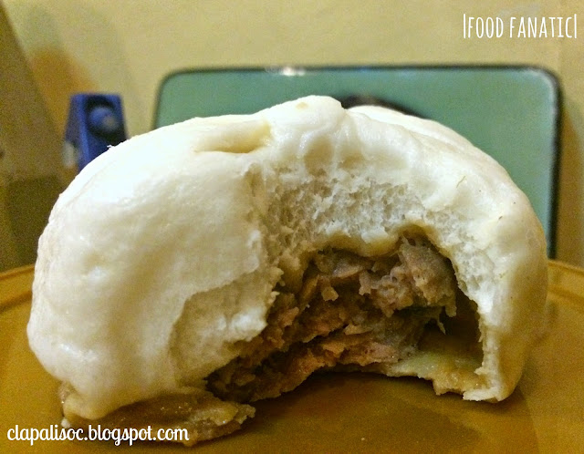 Binondo Food Crawl: Shanghai Fried Siopao | |foodfanaticph| by clapalisoc