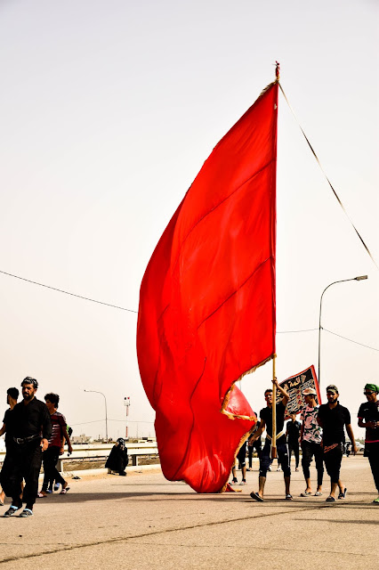 "Raise a red flag" nghĩa là gì?