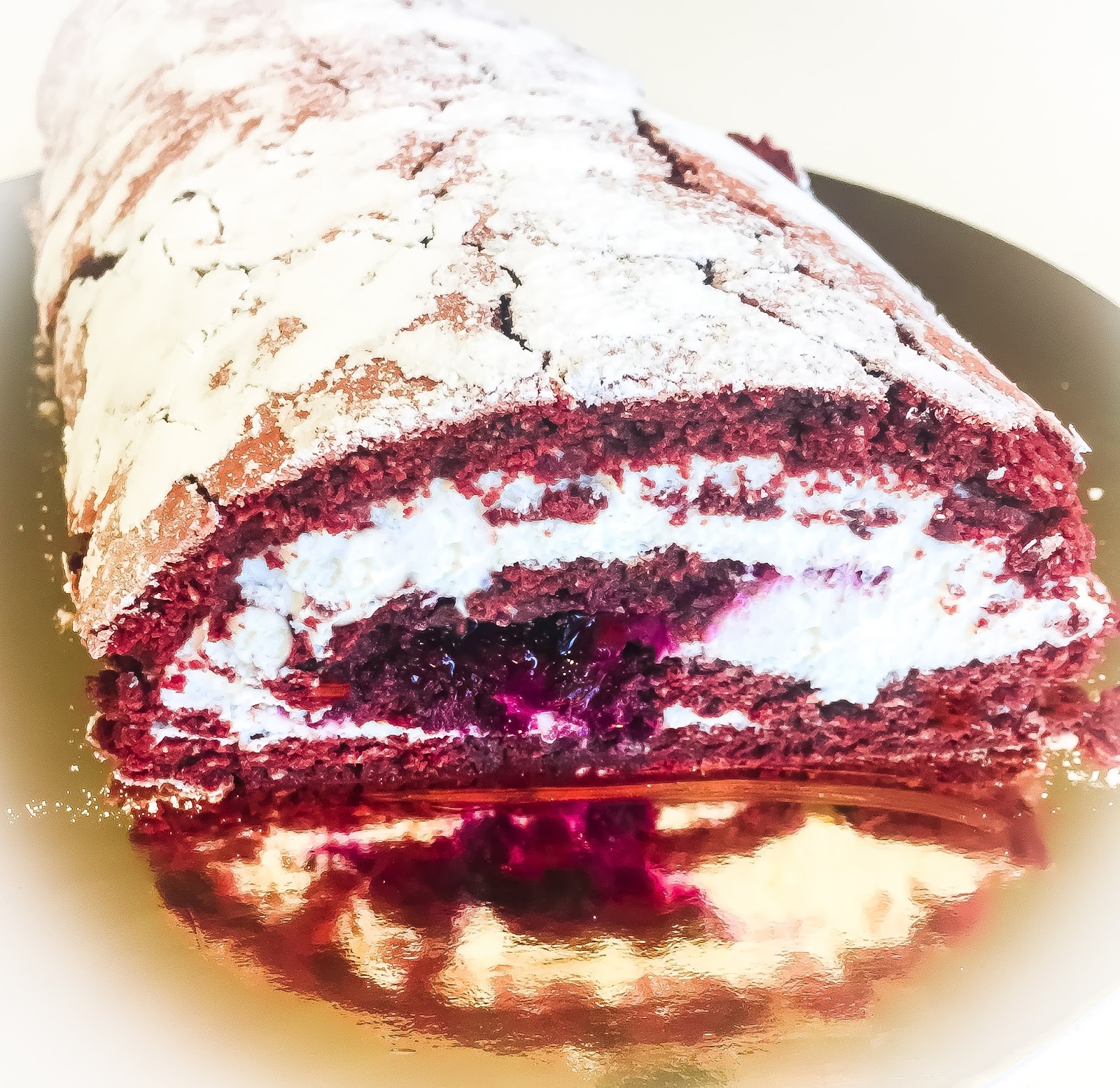 Marthese Seasonal Food: Berry Filled Chocolate Roulade