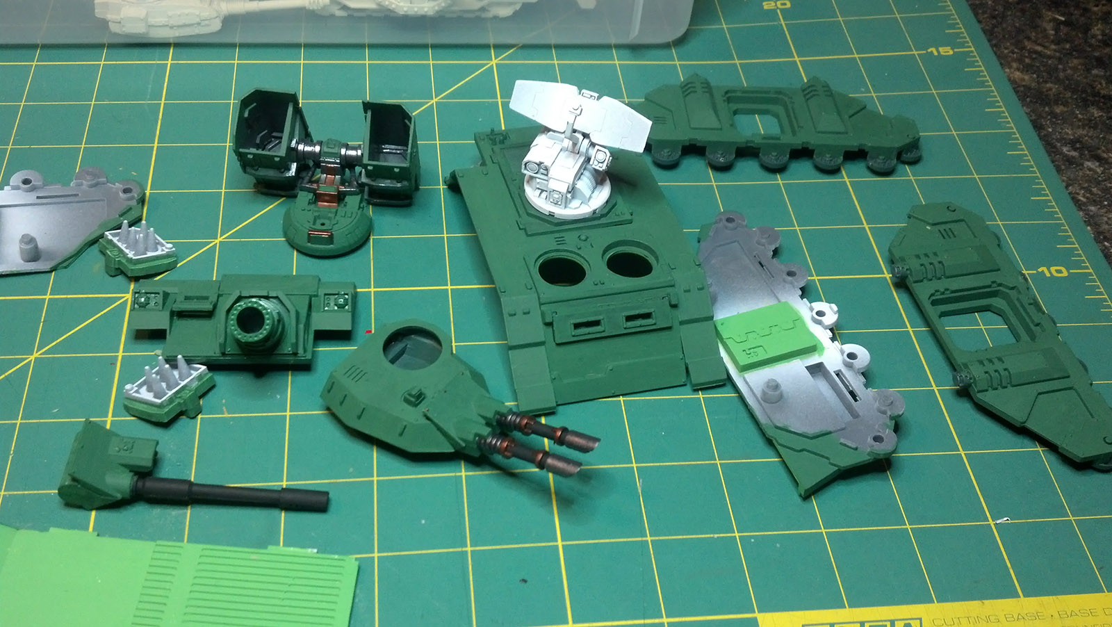 Warhammer 40k Refit: Modular Rhino pt 1