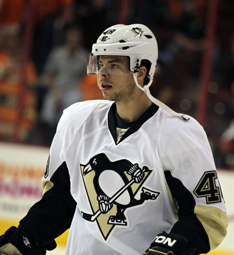 HOCKEYPUCK DELUXE: TYLER KENNEDY