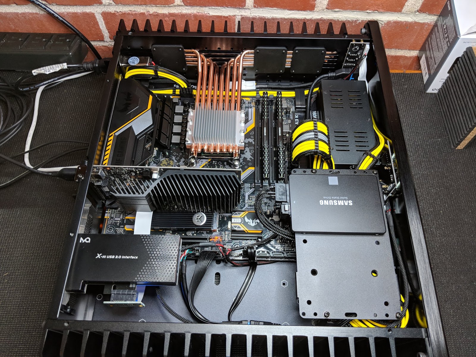 FanlessTech: 16 heat pipes