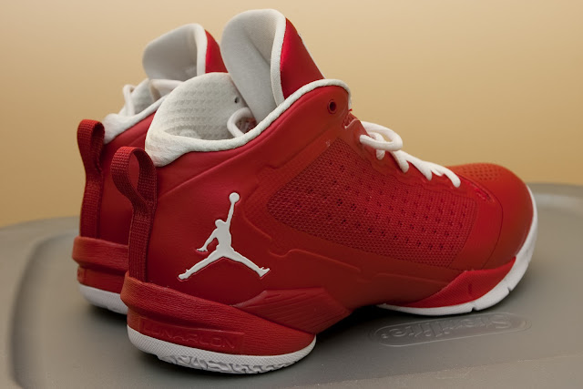 HoopFader's Nutshell: Fly Wade 2 Christmas