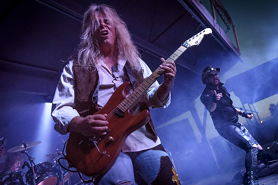 Chad's Concert Pix: Ron Keel Band, Fort Pierre, SD