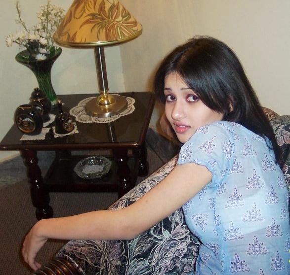 Asian Star Pictures: Hot Pakistani Model Sana Azam Posing So Hot