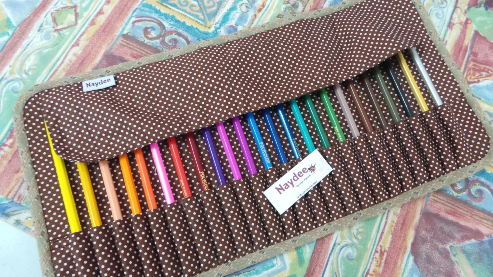 Creative Cocoon Studio: 24 colors organizer