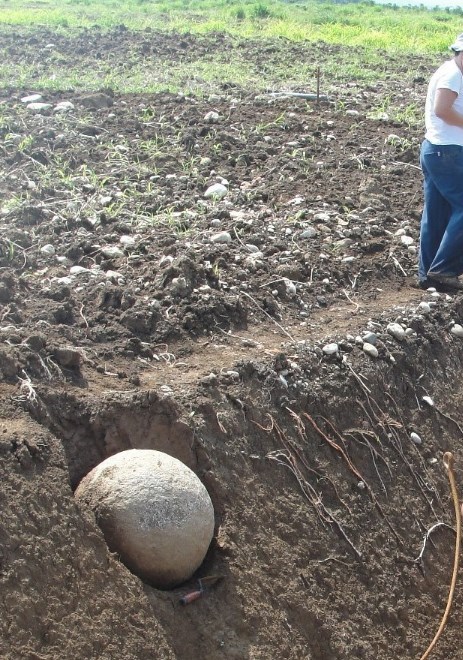 ArqueoLugares: Esferas de DIQUIS. Delta del rio. Sierpe. Osa. Costa Rica.