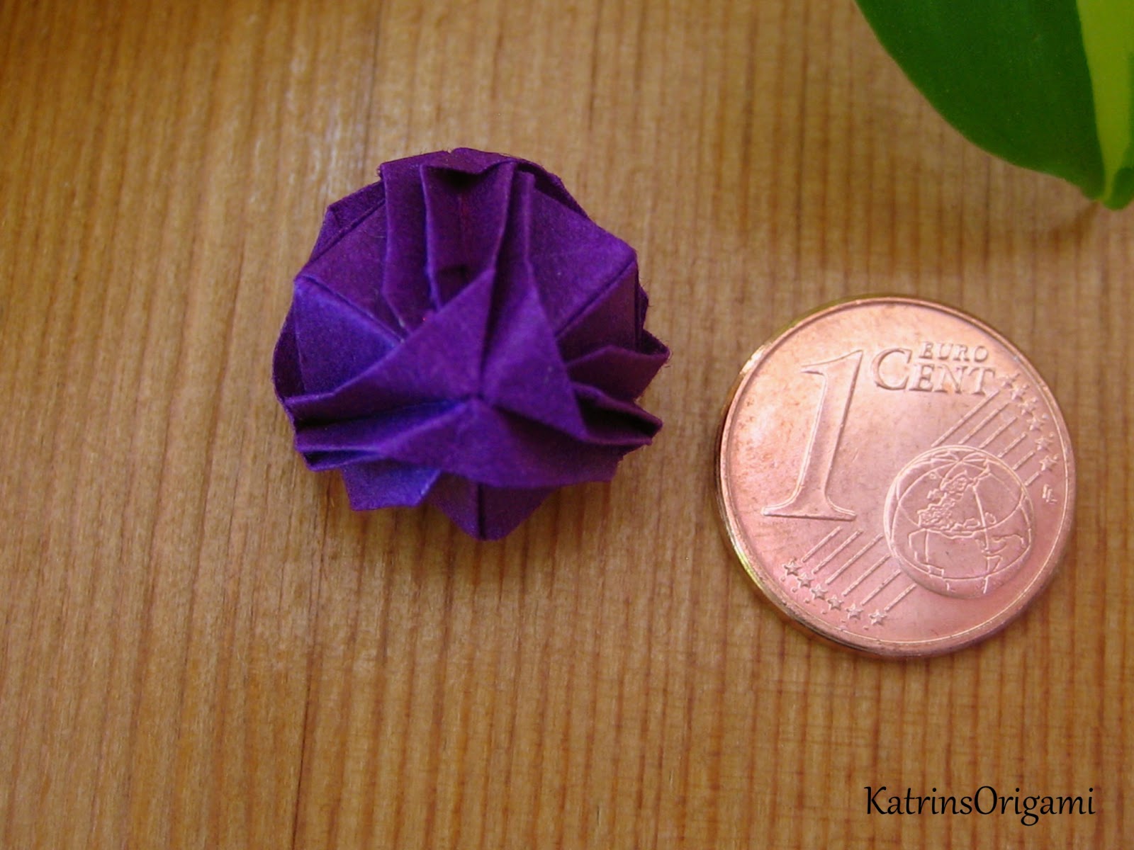 Origami die Kunst des Papierfaltens: Origami mini Kusudama