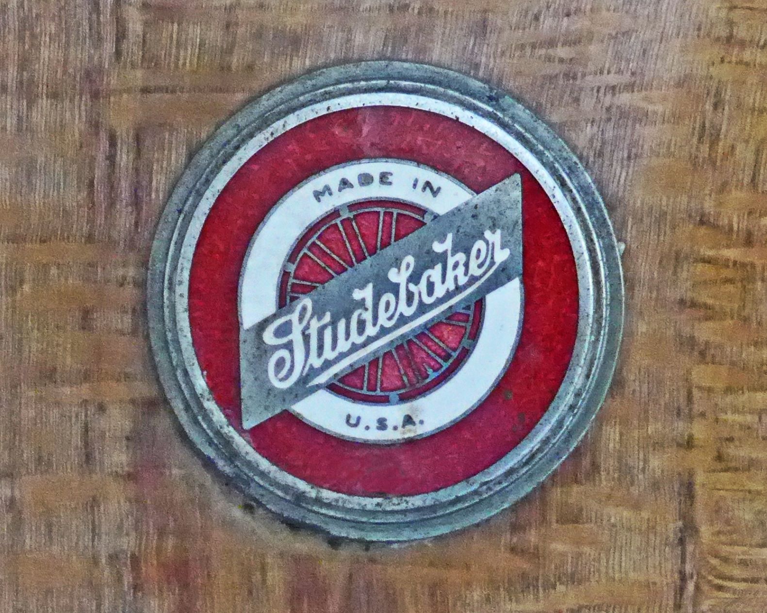 American Auto Emblems: STUDEBAKER