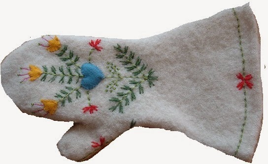 Marzipanknits: Felted Embroidered Mittens