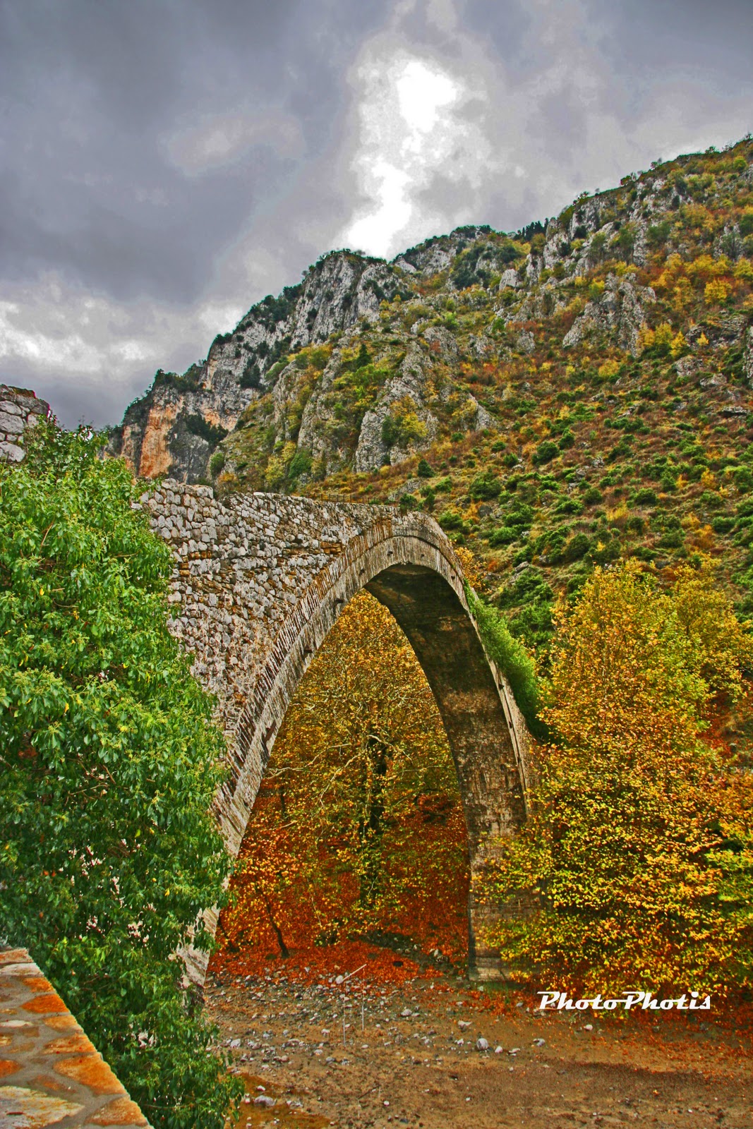 Photos and videos of Greece Φωτογραφίες Ελλάδας: * Πέτρινα γεφύρια της ...