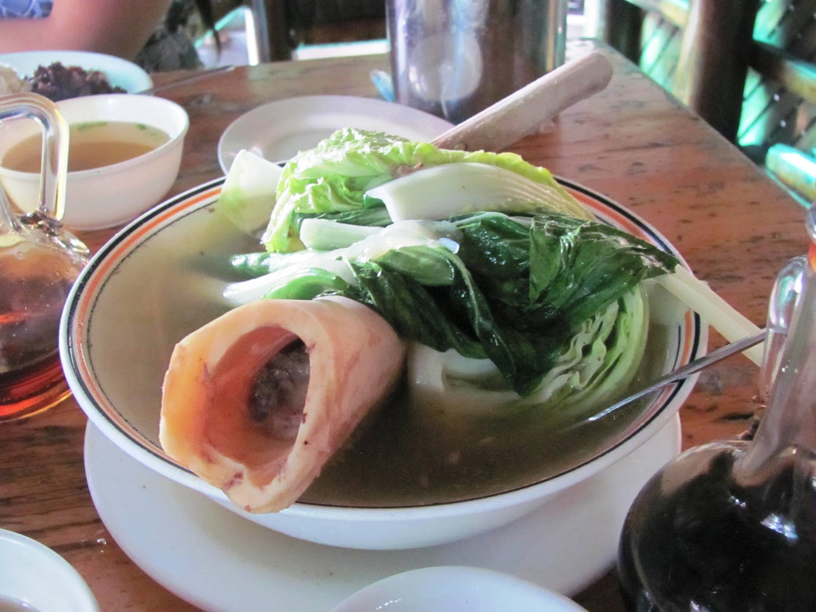 Dana Kimberly: Restaurant Review: Tapsi ni Vivian at Bulaluhan